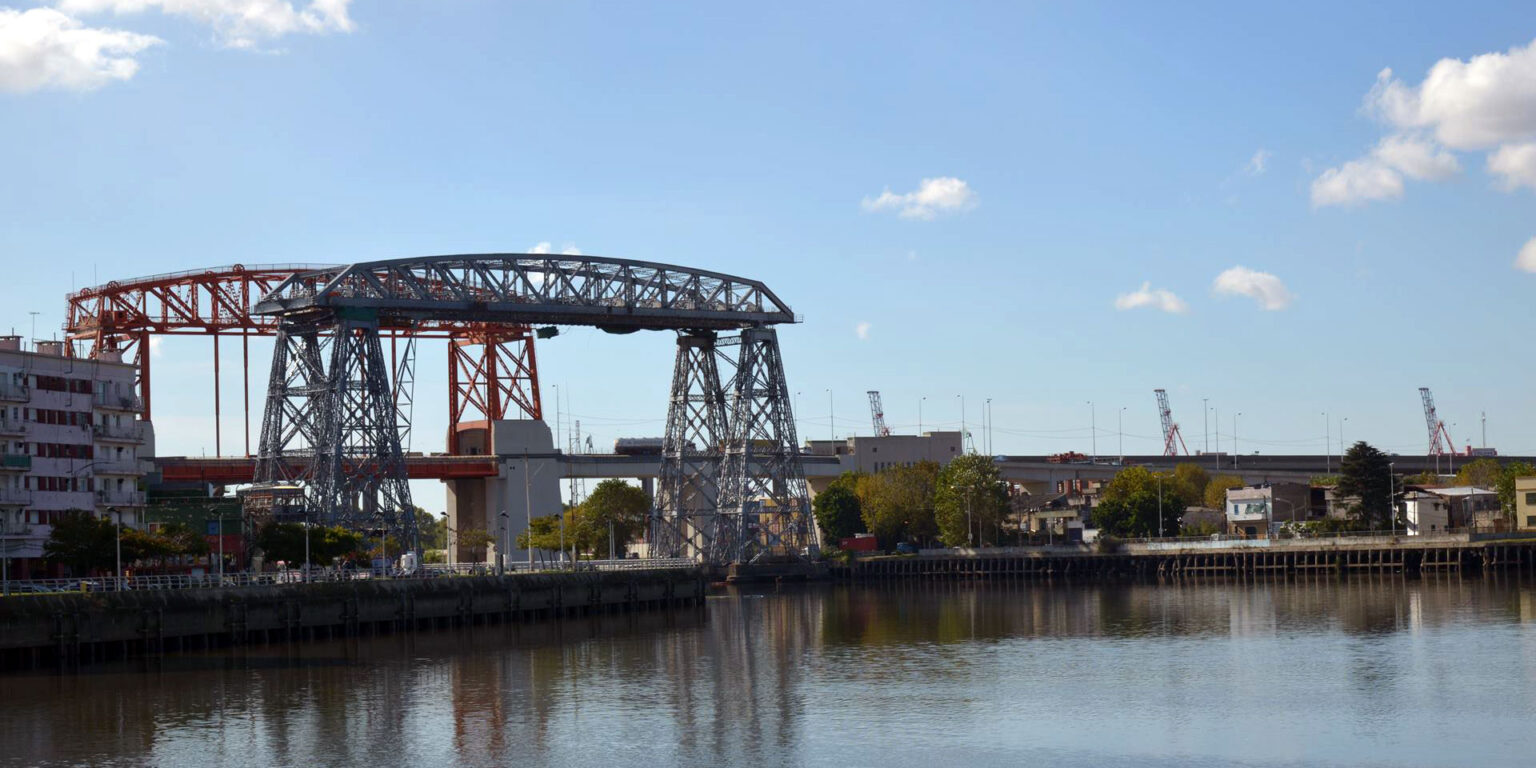 Contaminación de cuencas urbanas en el Río Matanza – Riachuelo, Argentina